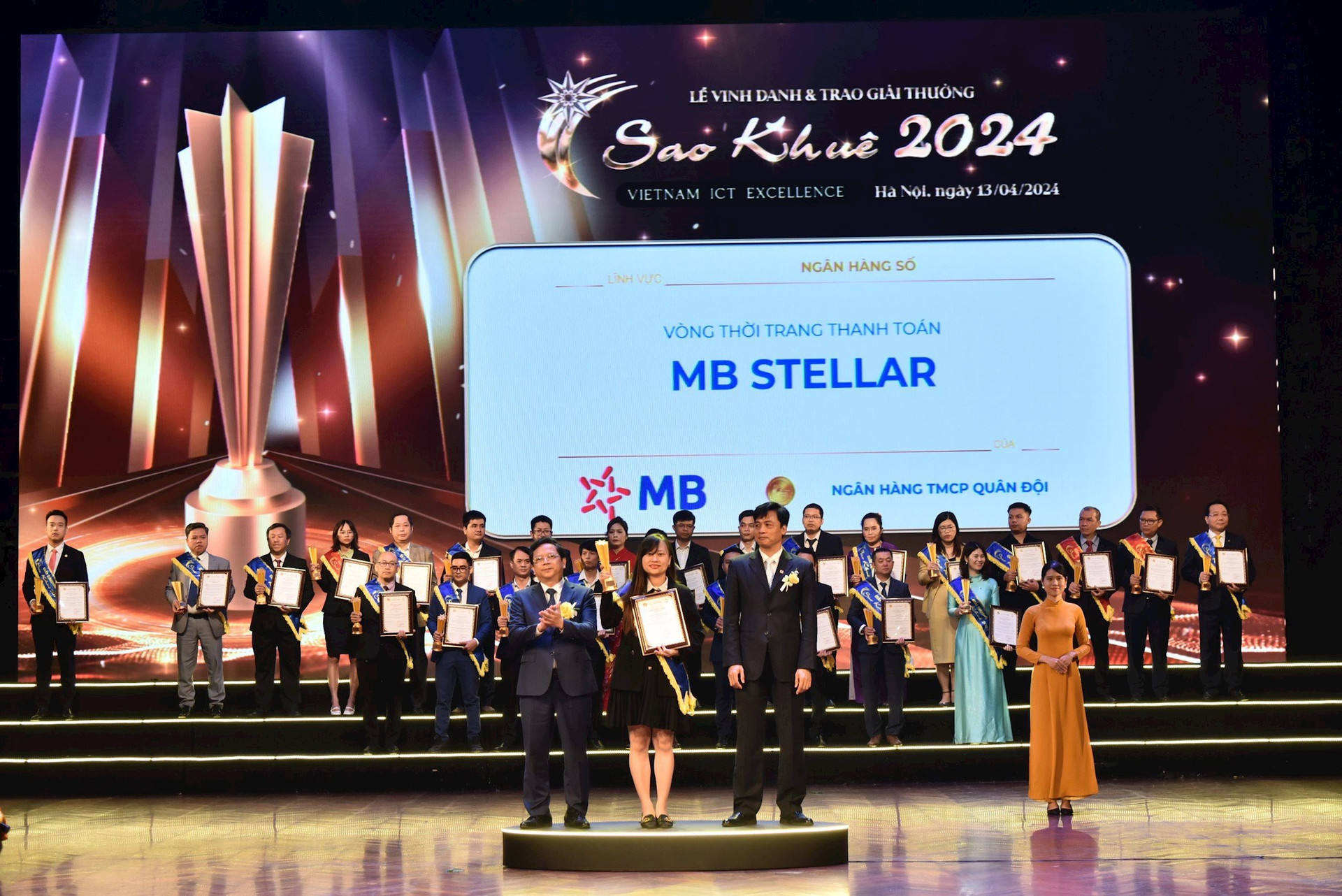 MB Stellar được vinh danh tại giải thưởng Sao Khuê 2024 - OMverse